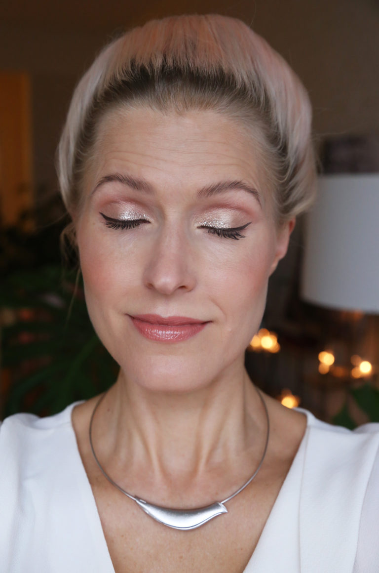 Itsenäisyyspäivän meikki - Karkkipäivä